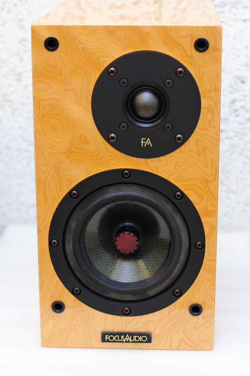 【已售出，喇叭】加拿大原裝Focus Audio FS-68SE 十週年紀念版書架喇叭